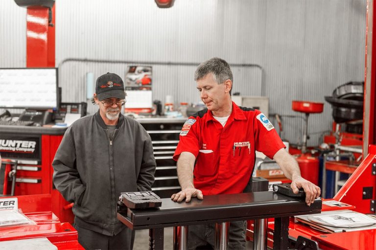 Hunter Four-Post Lifts – Smith Garage