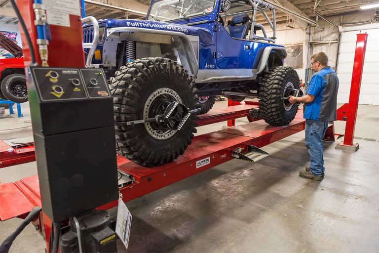 Hunter Four-Post Lifts – Smith Garage