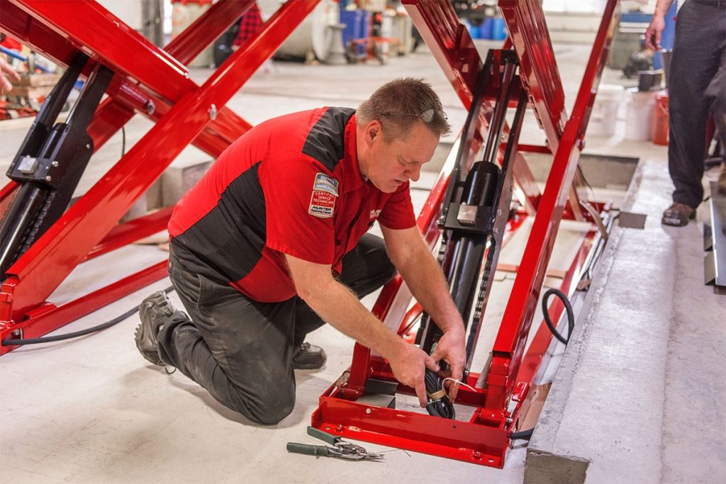 Scissor Alignment Lifts – Smith Garage
