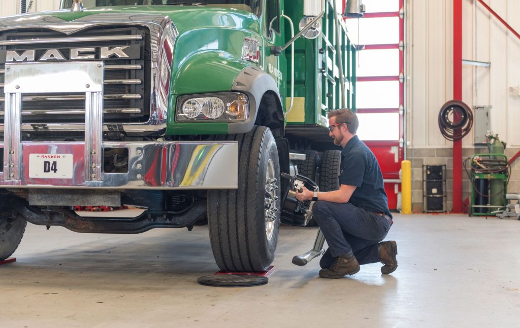 WinAlign® HD Alignment Machine – Smith Garage