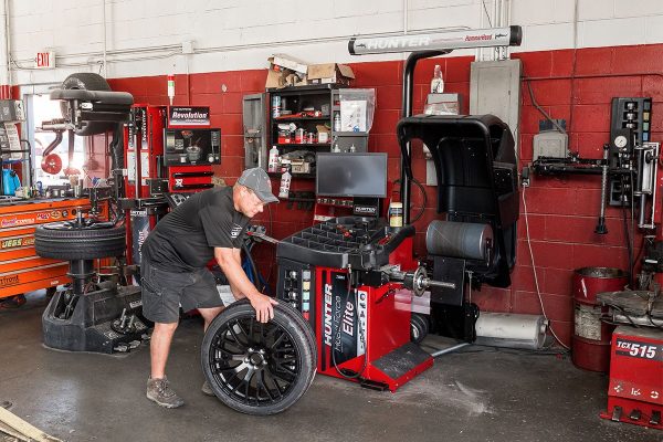 Road Force® Elite Wheel Balancer – Smith Garage