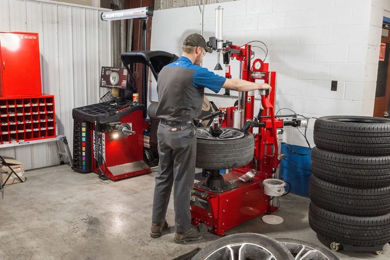 Center-Clamp Tire Changers – Smith Garage