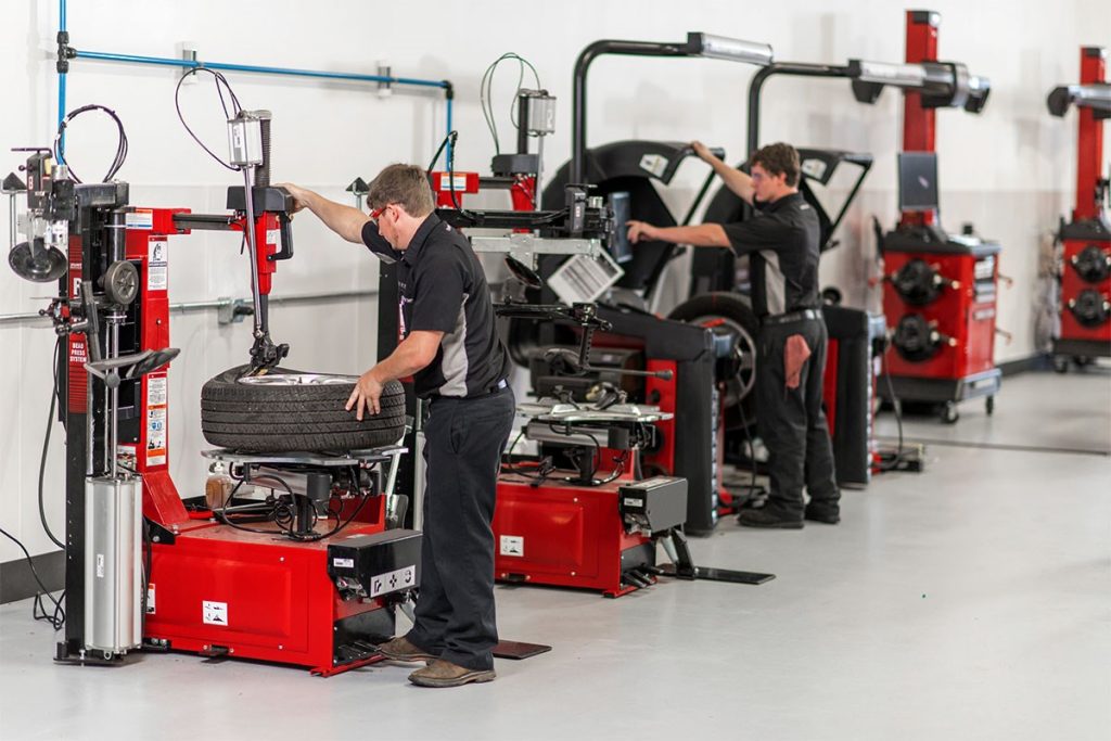 Table-Top Tire Changers – Smith Garage