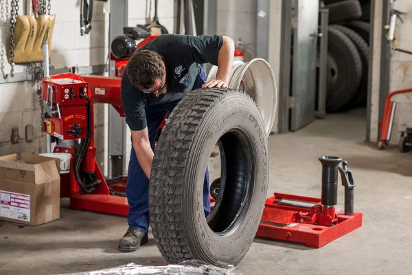 Heavy-Duty Tire Changers – Smith Garage